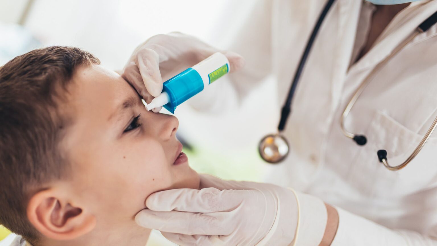 Eye Drops Guide: Finding the Right Solution for Your Symptoms